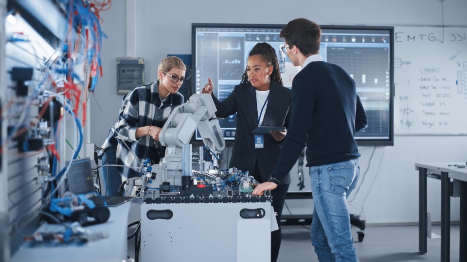 Manufacturing and operations engineering - Capgemini UK