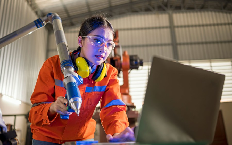 High Tech Industry Consulting | Capgemini