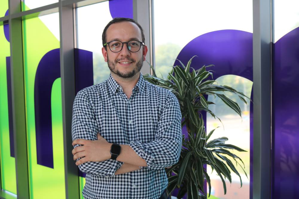 How does Capgemini breakdown O2C process silos?